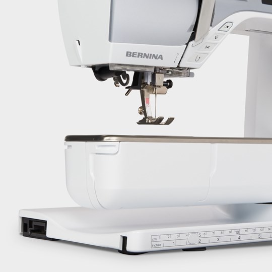 Machine à coudre BERNINA 540